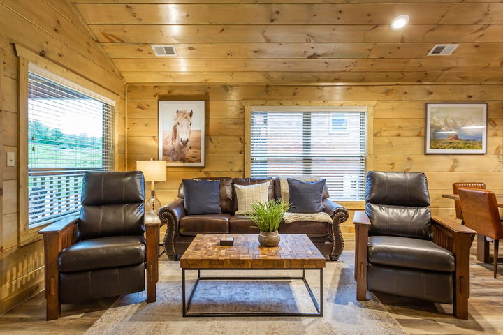 Brand New/luxury Cabin/ 2 Min To Dollywood/hot-tub - Pigeon Forge, TN