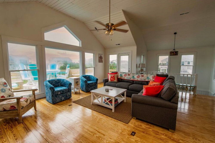 Sleeps 10 | 4 Br Vacation Home | Beach Access - Duck, NC