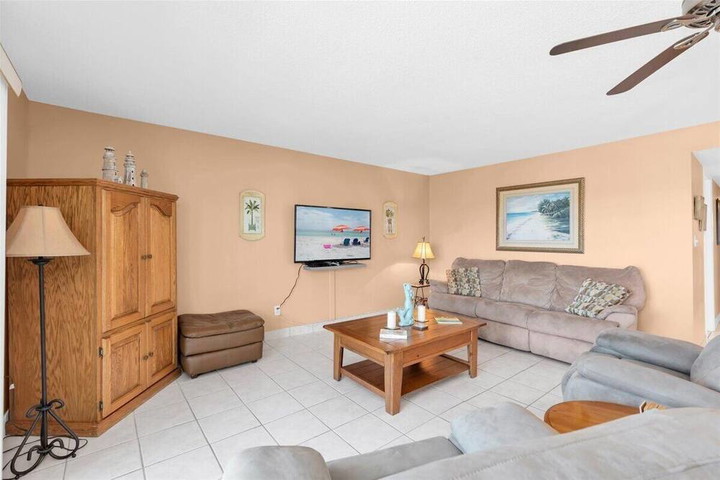 Gratis Voordelen Inbegrepen !! Holiday Villa Ii Street Side Intracoastal View Premium Condo # 308 - Indian Shores, FL