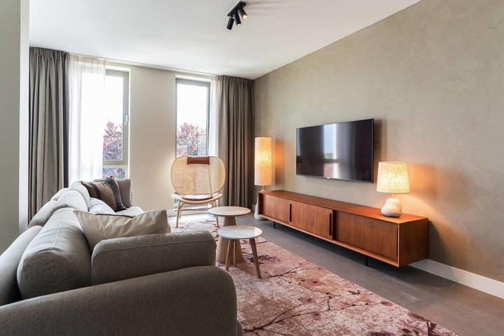 Spacious Apartment In Den Haag With View - Delft