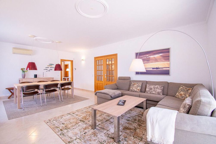 Villa Perola, Villa 3 Chambres à Distance De Marche De Carvoeiro, Emplacement Calme - Portugal
