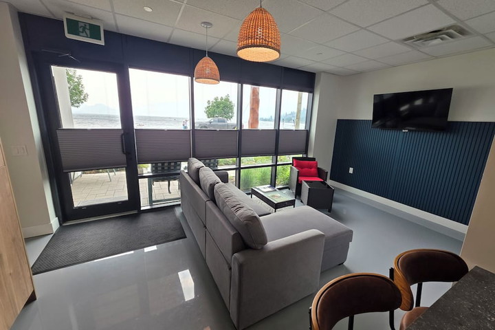 Lakeview Main Floor Suite 104 - Peachland