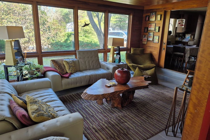 Pines World Cup Eclectic Retreat 30 Mins Away With Fun Pool Bar - Bridgewater