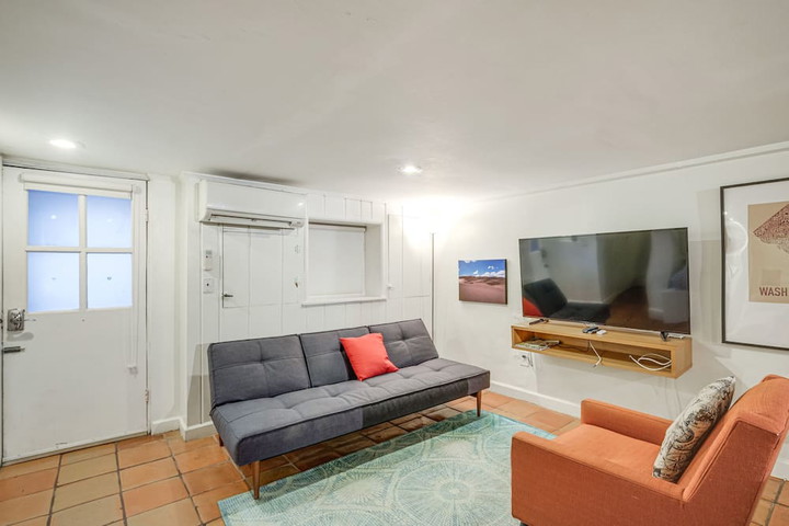 Dc Apartment: 2 Mi To National Mall! - Hyattsville, MD