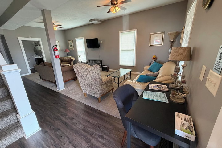 1 Bedroom Unit With Full Size Bed - Nebraska