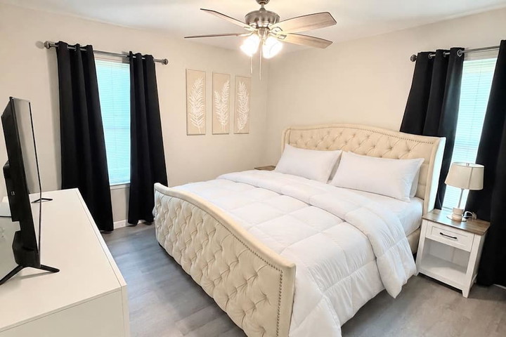 Southern Luxury - Mobile, AL