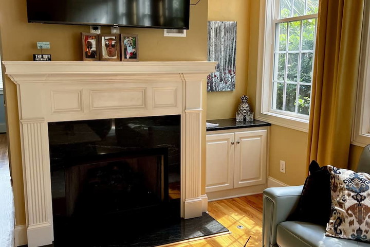 Downtown Luxury Charleston-style Row House/near Bruce's Field/horse District - Aiken, SC