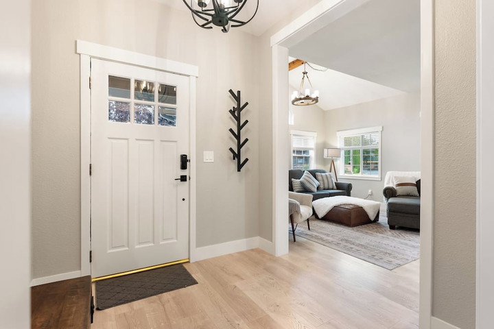The Modern Manor | Grason Properties - Puyallup, WA