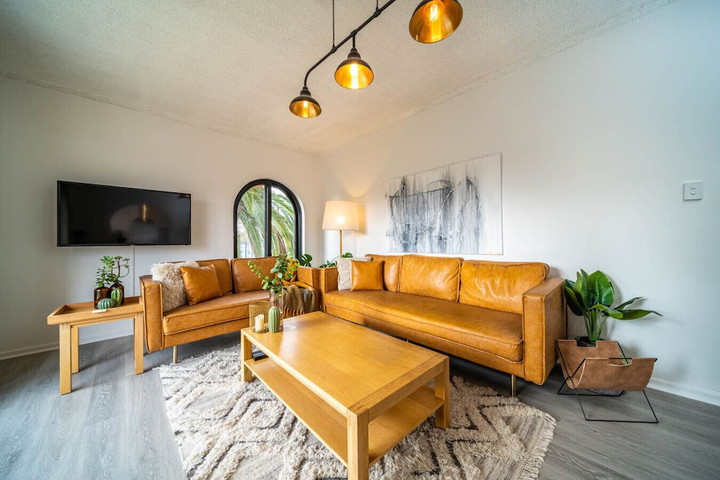 Indulge At Glenelg Northa Work-friendly Retreat - Adelaide