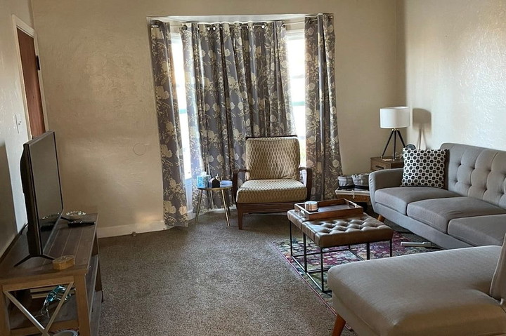 Cozy 1-bedroom Apartment In Peaceful Fresno With Ac - Fresno, CA