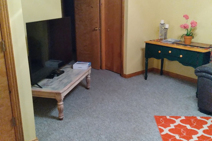 Cozy Cabin Located In Gated Resort Near Lake Cumberland. Pool & Boat Ramp Onsite - Kentucky