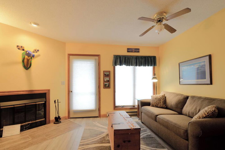 Bright Bayfield Condo | Walkable Lake Views - Bayfield, WI