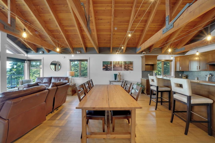 Ocean View Penthouse On Salt Spring Island - Unit 301. - Salt Spring Island