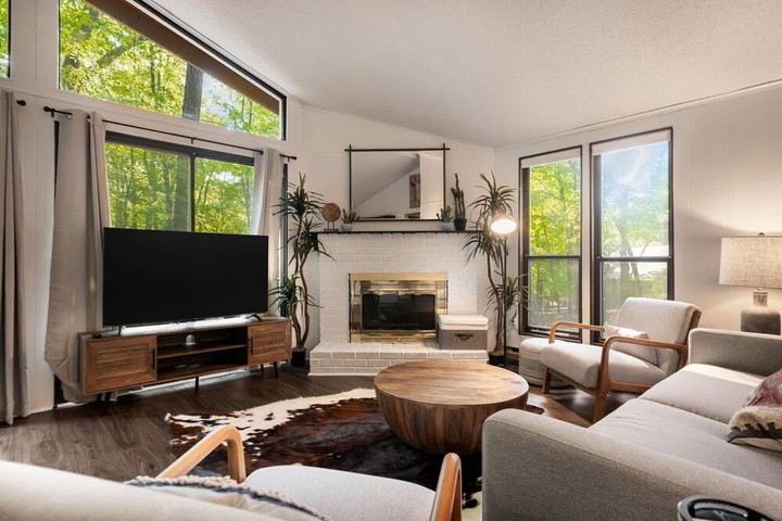 Hot Tub, Fire Pit, Deck, Grill W Resort Amenities - West Virginia