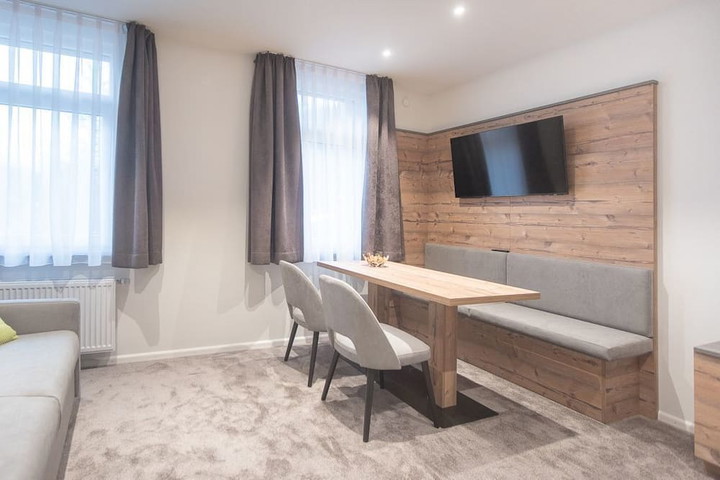 Double Room With Private Shower And Shared Wc, Max 2 Persons - Todtmoos
