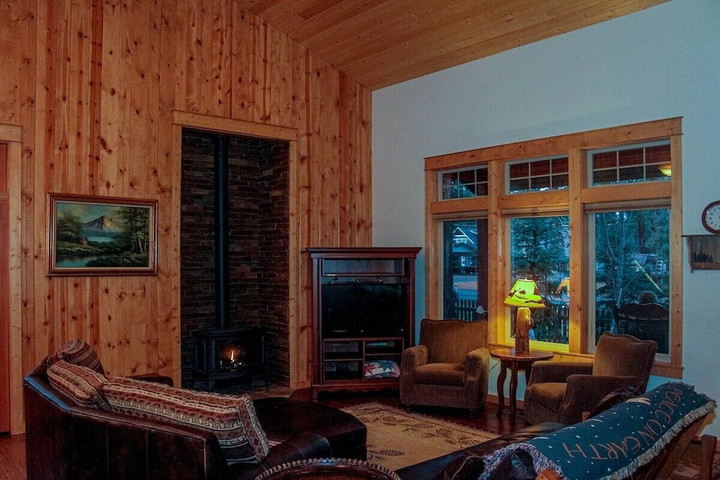 Pine Grove Home In Sisters - Sisters, OR