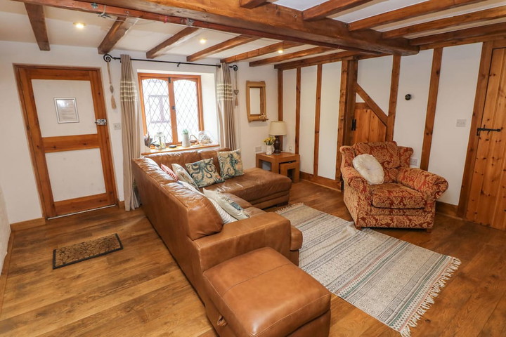 Ty Crydd, Pet Friendly, Character Holiday Cottage In Kidwelly - Llansteffan