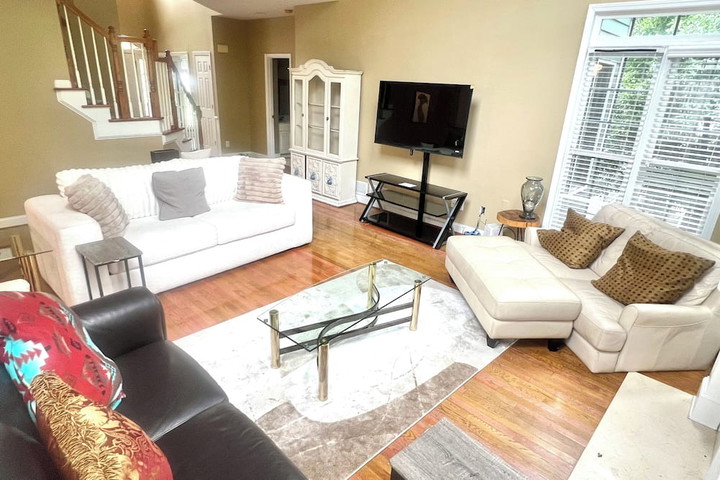 Fantastic 5-room, 4 Bath, & An Office Property In Mableton Vinings Near Atlanta - Douglasville, GA
