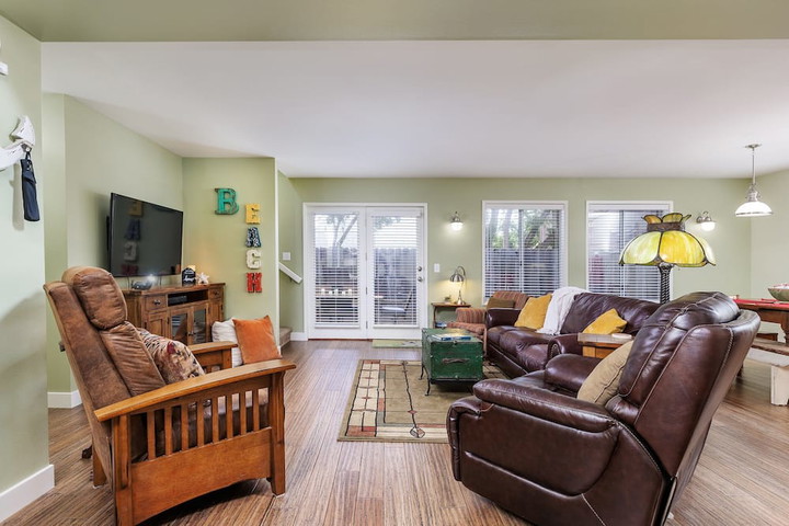 Hollie's Hideaway: 3  Br, 3  Ba House In Cambria, Sleeps 6 - Cambria, CA