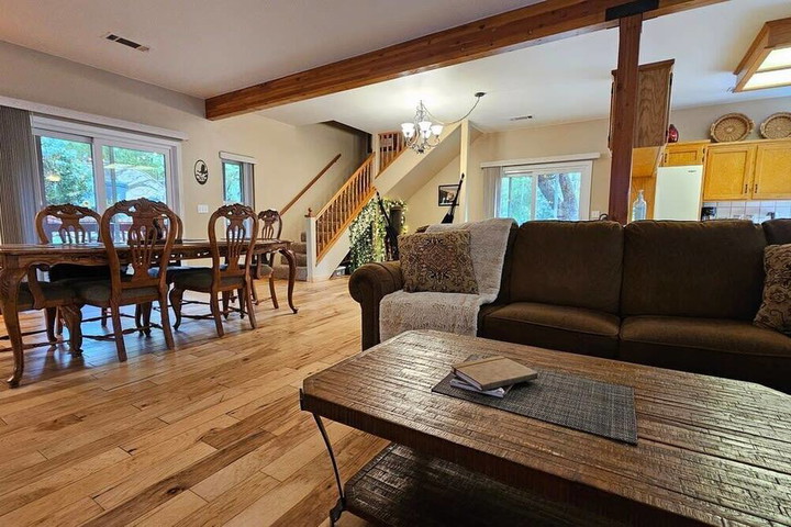 Spacious Bass Lake Cabin: Walk To Water & Pines Resort - Famous Stonework Patio - Bass Lake, CA
