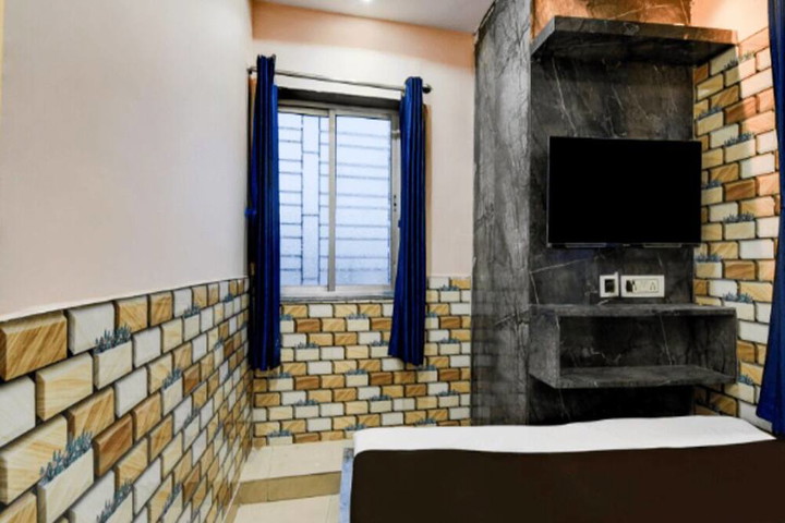 A Couple Friendly Budget Guest House At Central Kolkata In Esplanade Area - Kolkata