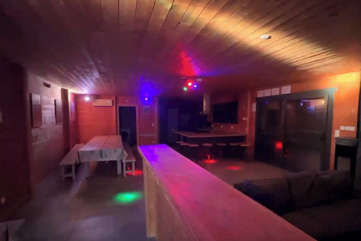 Deux Maisons, 29 Pers, 11 Chambres, Piscine, Boulodrome, Baby-foot, Ping-pong - Le Teich