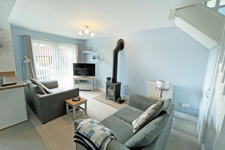 1 Bedroom Accommodation In Castle Bytham, Near Grantham - Leicestershire