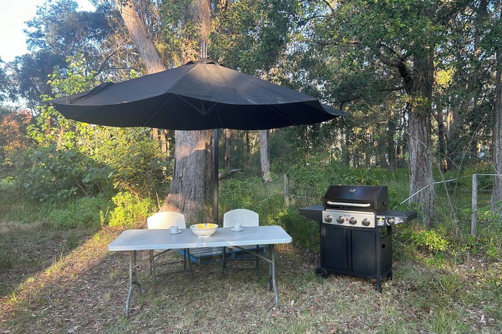 Old Style Cabin In Sussex Inlet Nsw - Available For Holiday Rent. - Jervis Bay