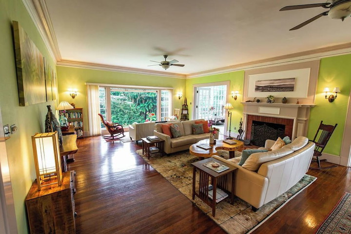 Grand Historic Hilo House - Hilo, HI