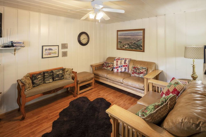 Quaint Country Cottage - Big Sur, CA
