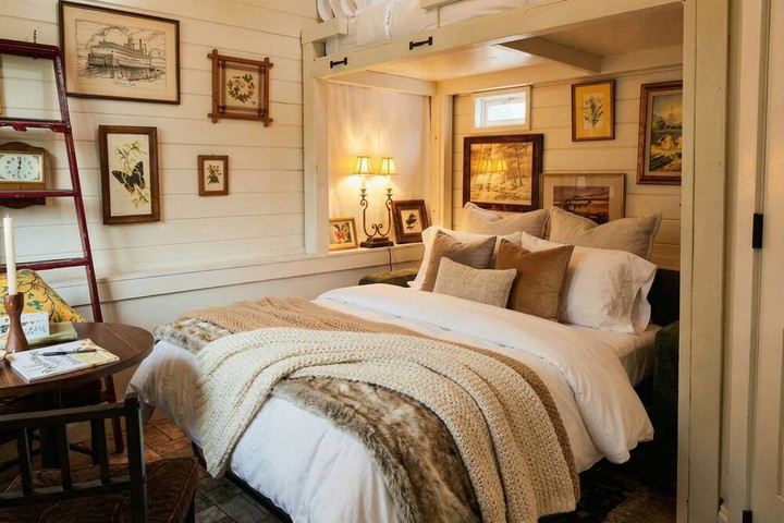 Cozy Cottage Off Frankfort Avenue - Louisville, KY
