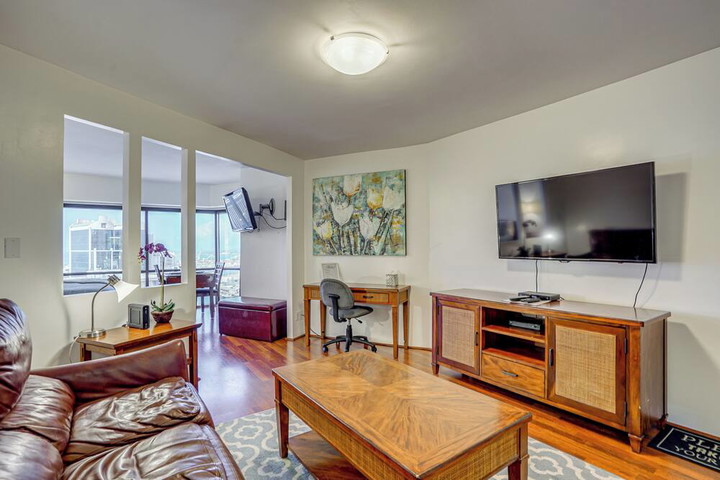 Free Parking Pool Harbor View Access Honolulu Gem! - Ewa Beach, HI