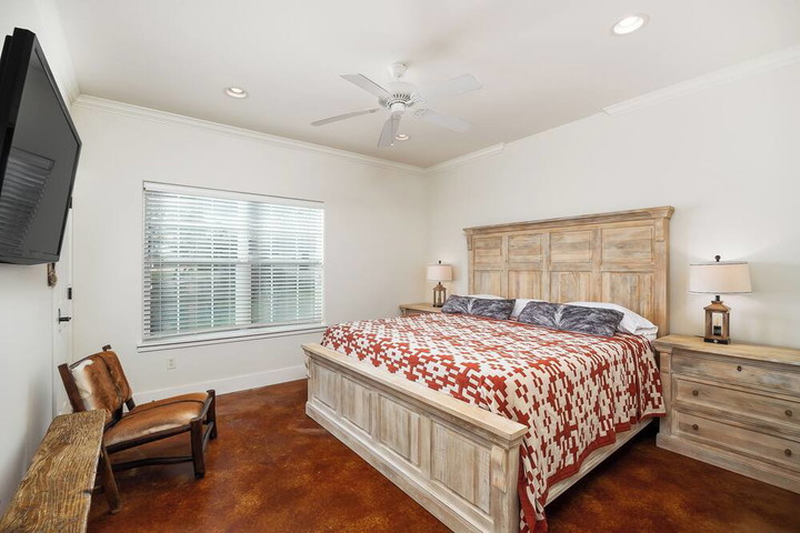 Rancho Los Alacranes- Large Retreat Venue In The Rio Grande Valley- Sleeps 41 - Texas