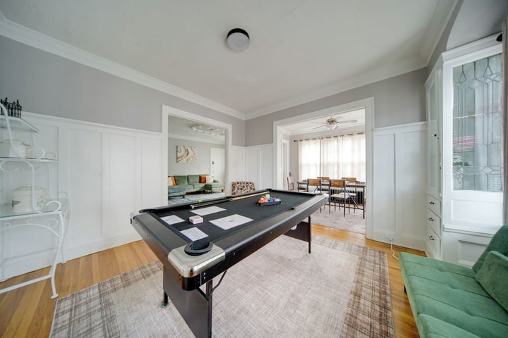 Deck, Pool Table! Walkable Cleveland Heights Apt - Cleveland Heights, OH