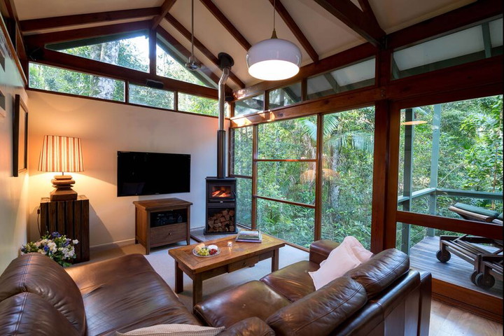 Creekside Spa Cabin Carabeen - Gold Coast