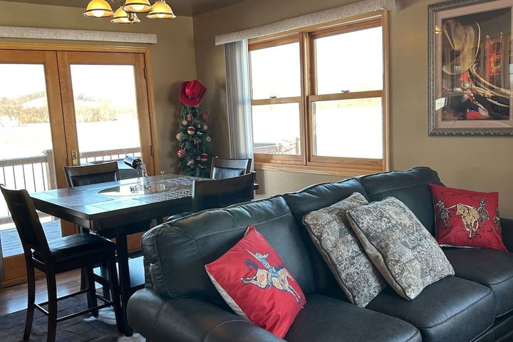Breathtaking Log Cabin With Stunning Views. Wildrose Welcomes You! Hot Tub Rocks - Wisconsin