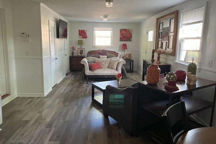 Ell's Room - Harkers Island, NC