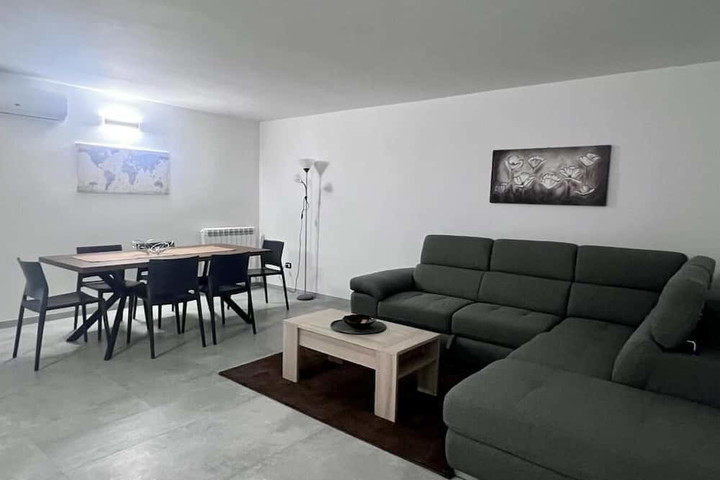 Beautifully Renovated Apartment Offering Authentic Italian Country Style Living! - Cosenza