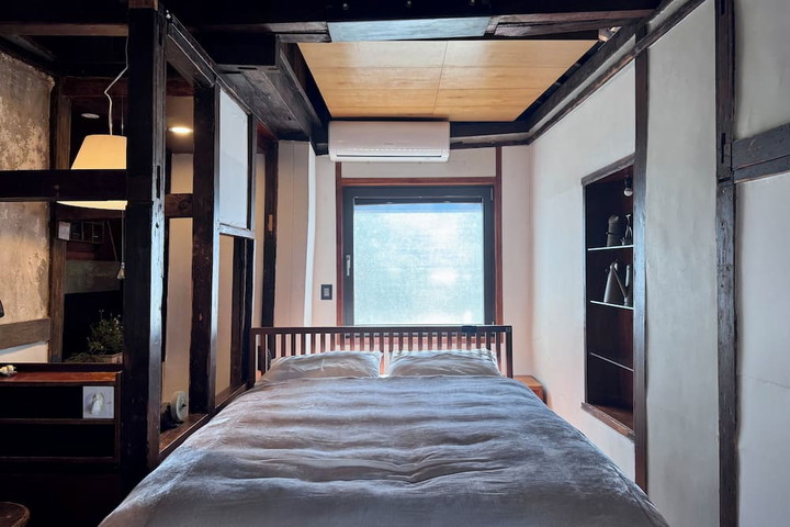 5 Min From Seoul Station! Authentic Meets Modern & Cozy Retreat - Seoul