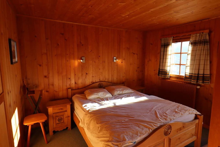 Large Chalet For 10 People With Terraceoutside: 6-room Chalet, Located In The Centre Of The Village, - Vercorin