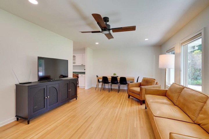 Pet-friendly Minneapolis Home W/ Spacious Yard - Maple Grove, MN
