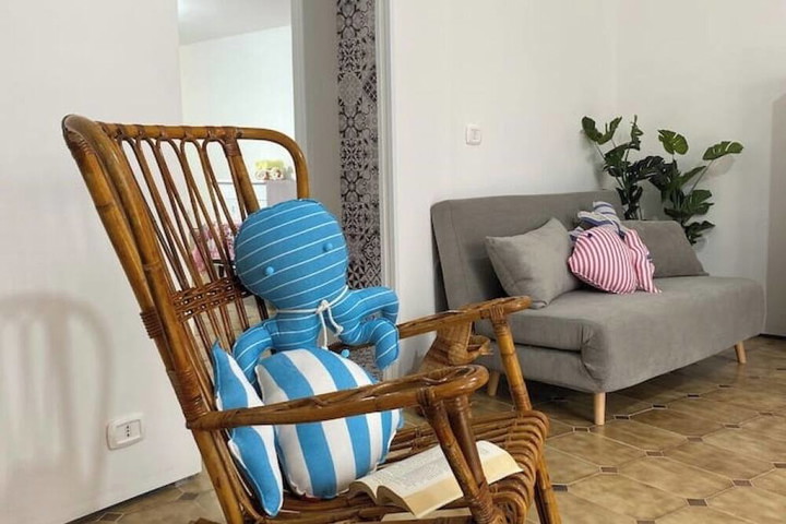 55 Via Roma. Apartment In The Historic Center, Just A Stone's Throw From The Sea. Up To 8 People. - Lipari