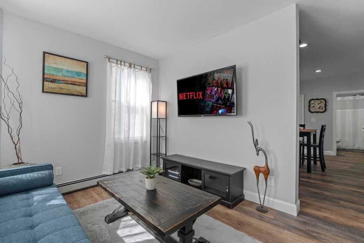 The Deluxe-suite At The North End  Apt With Laundry - Rhode Island