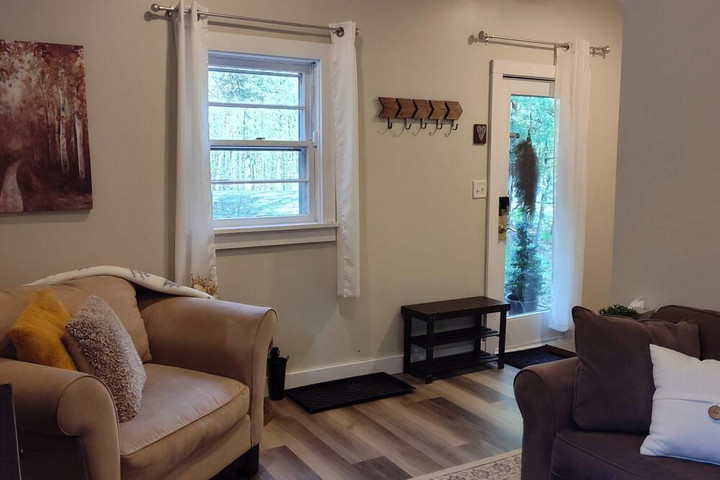 Berkshires! Dog & Family Friendly, Hot Tub, Hiking, Lakes-swimming, Canoeing - The Berkshires, MA