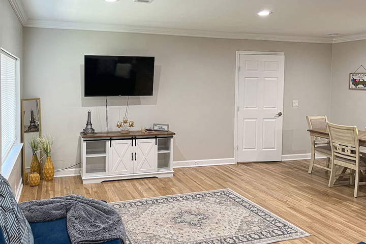 Charming Home Near Coliseum! - Hattiesburg, MS