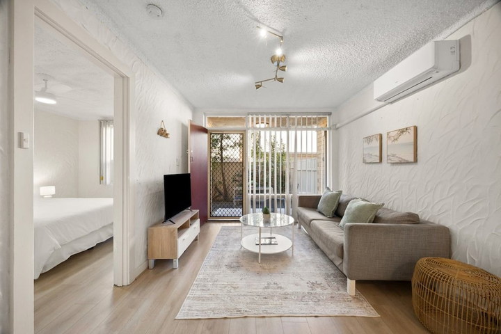 Beach Retreat With Courtyardwalk To Glenelg Beach - Glenelg