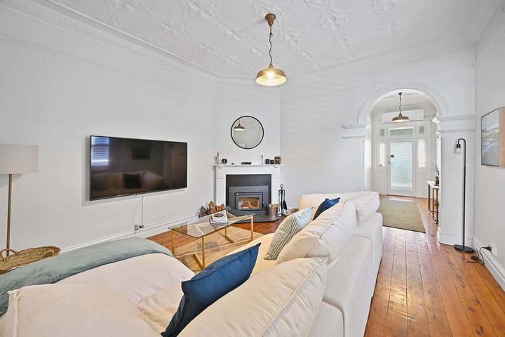 Dora Cottage Fireplace + Firepit Walk To Cbd - Orange