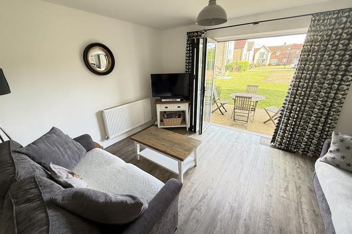 Ocean Breeze -  A Cottage That Sleeps 4 Guests  In 2 Bedrooms - Filey