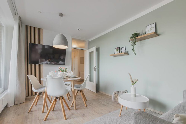 Rentaflat Norderstedt: 2 Dormitorios, 4 Personas, Céntrico Y Moderno - Norderstedt