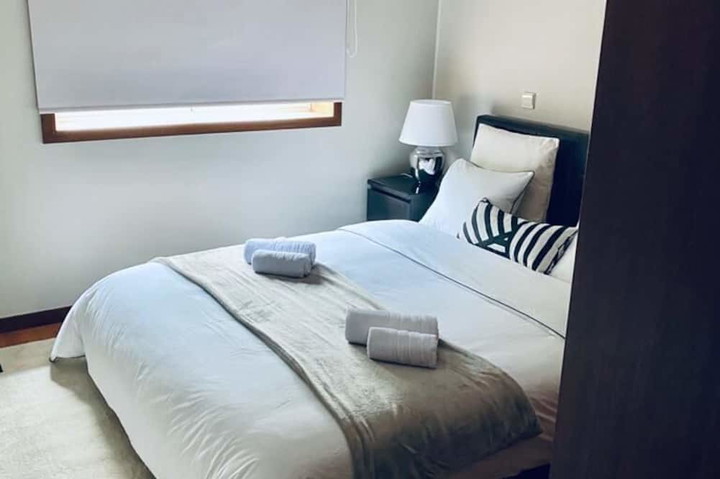 Villa-cottage-ensuite With Shower-garden View - Guimaraes